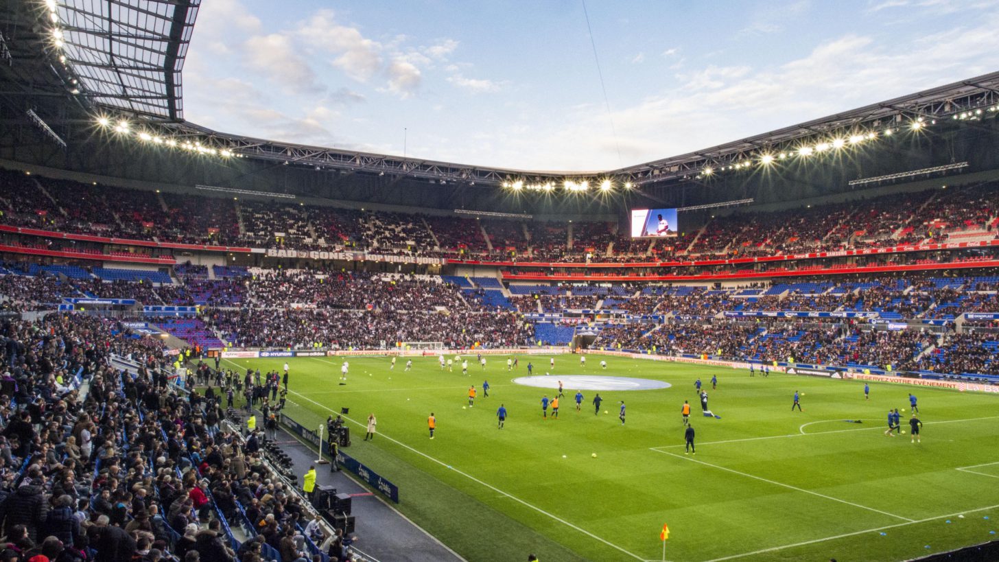 Construction du Groupama Stadium - Grand Stade de Lyon pour l'Olympique ...
